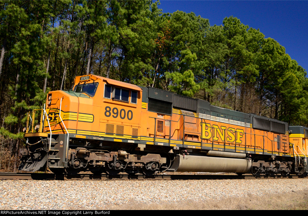 BNSF 8900